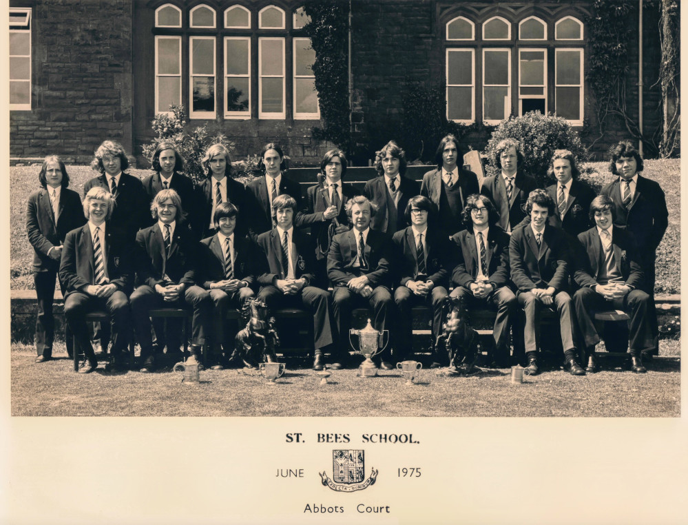 Pic 1975 Abbots Court Photo - From Mike Charnley